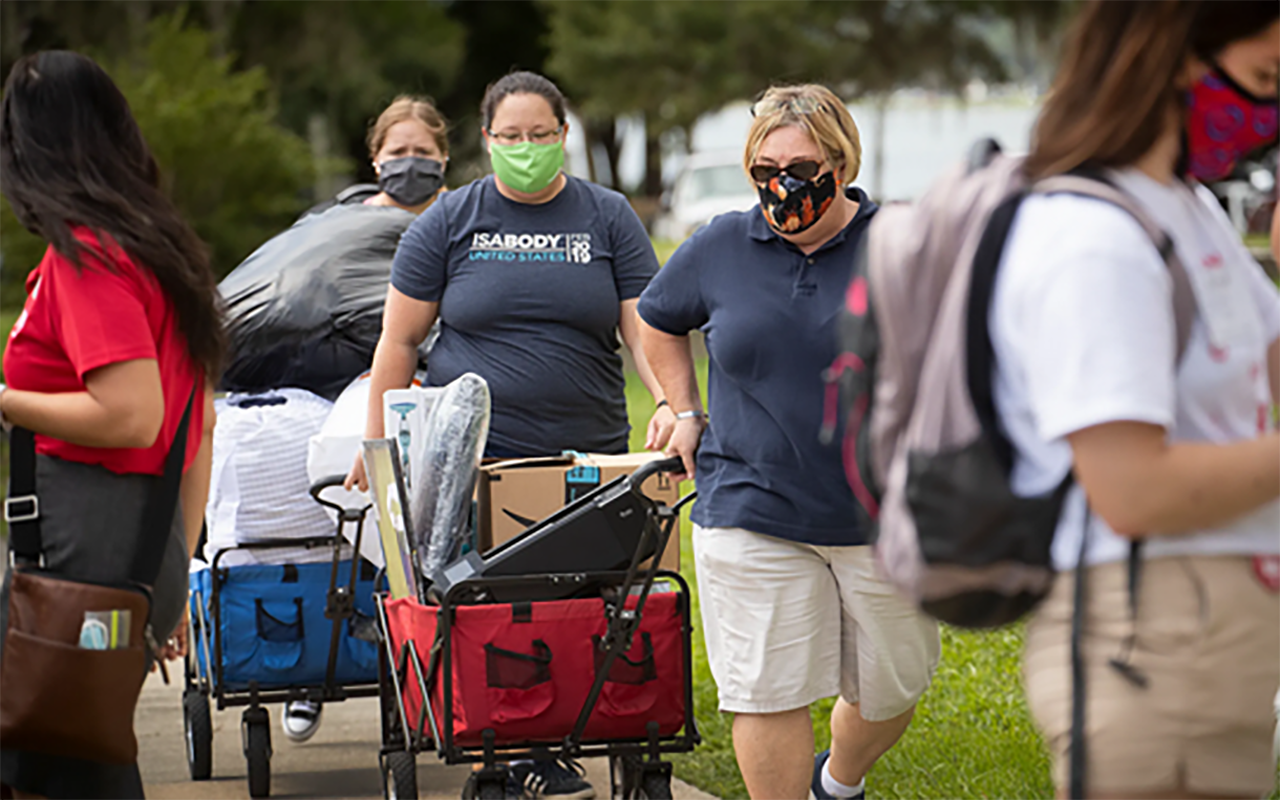 PHOTOS: Move-in day at Florida Southern College in Lakeland - Florida ...
